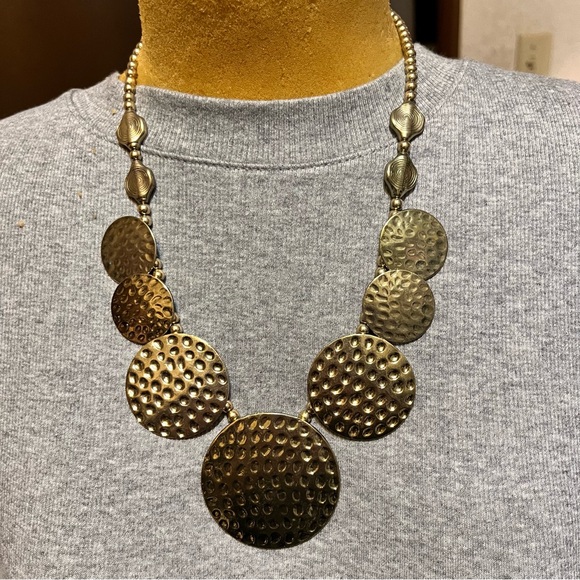 Erica Lyons | Jewelry | Erica Lyons Hammered Circles Necklace | Poshmark